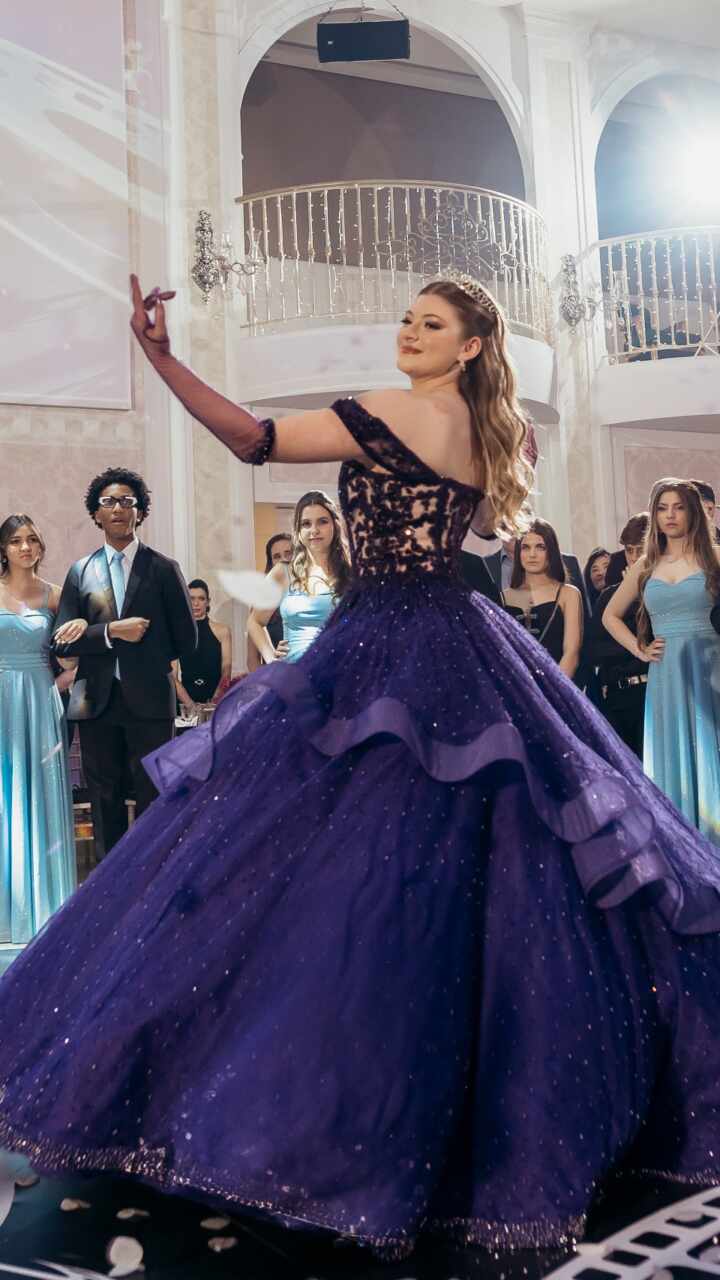 Dudda Artese celebra 15 anos e novos desafios na carreira