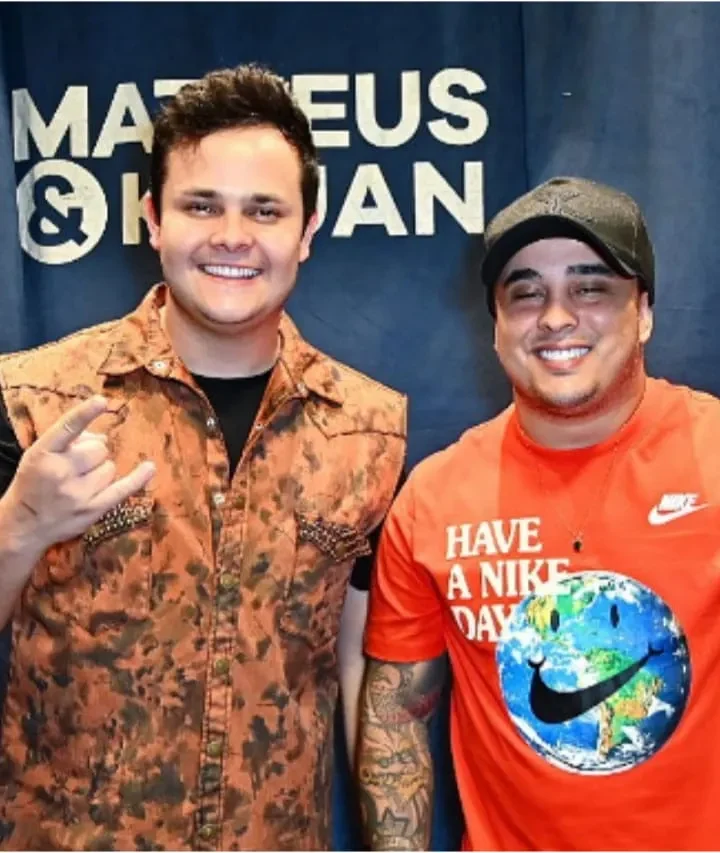 Matheus e Kauan brindam 2024 com apresentação na Villa Country