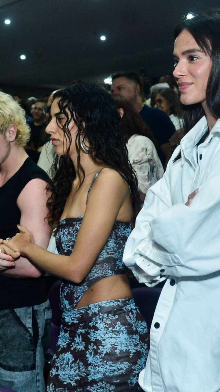 Bruna Marquezine, Marina Sena e Alessandra Negrini brilham em noite de teatro em São Paulo