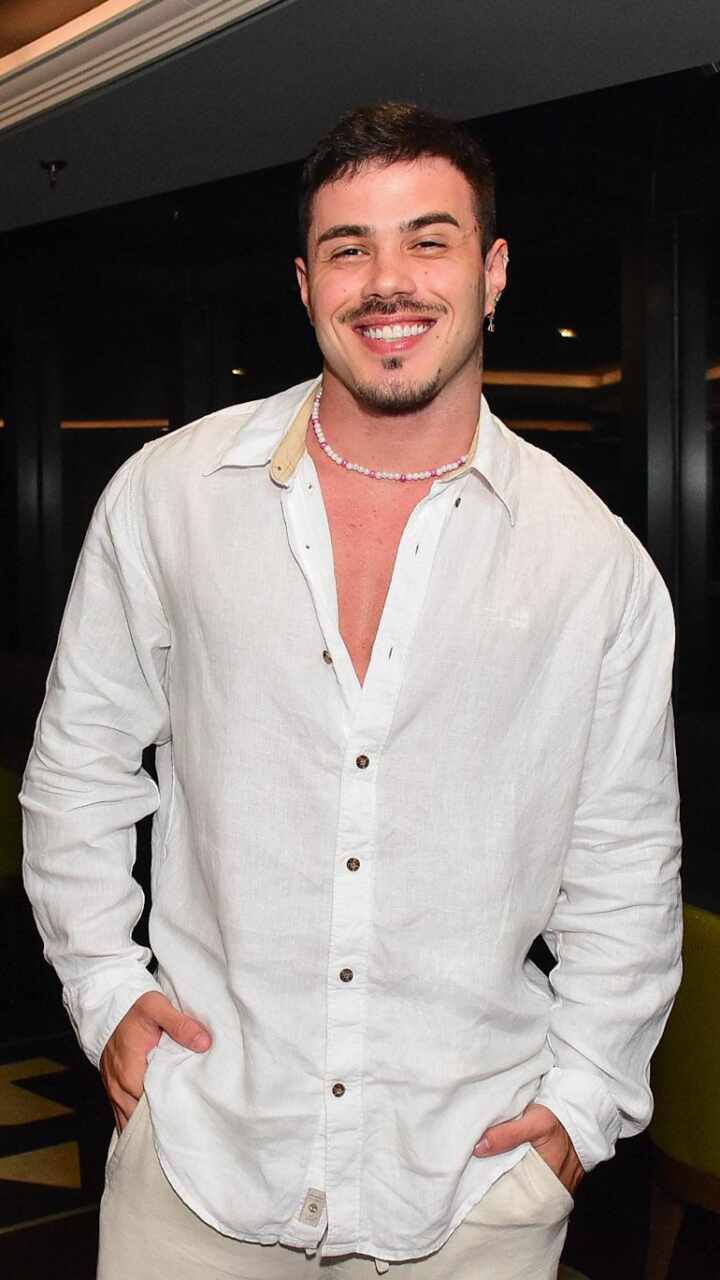 Túlio Rocha chega à Festa do Branco no Navio de Léo Santana